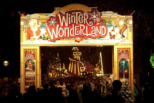 Feelin' Festive: 6 Ways to Celebrate Christmas in London | HuffPost Life