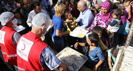 Food Is Hope for Syrians Fleeing ISIS | HuffPost Impact