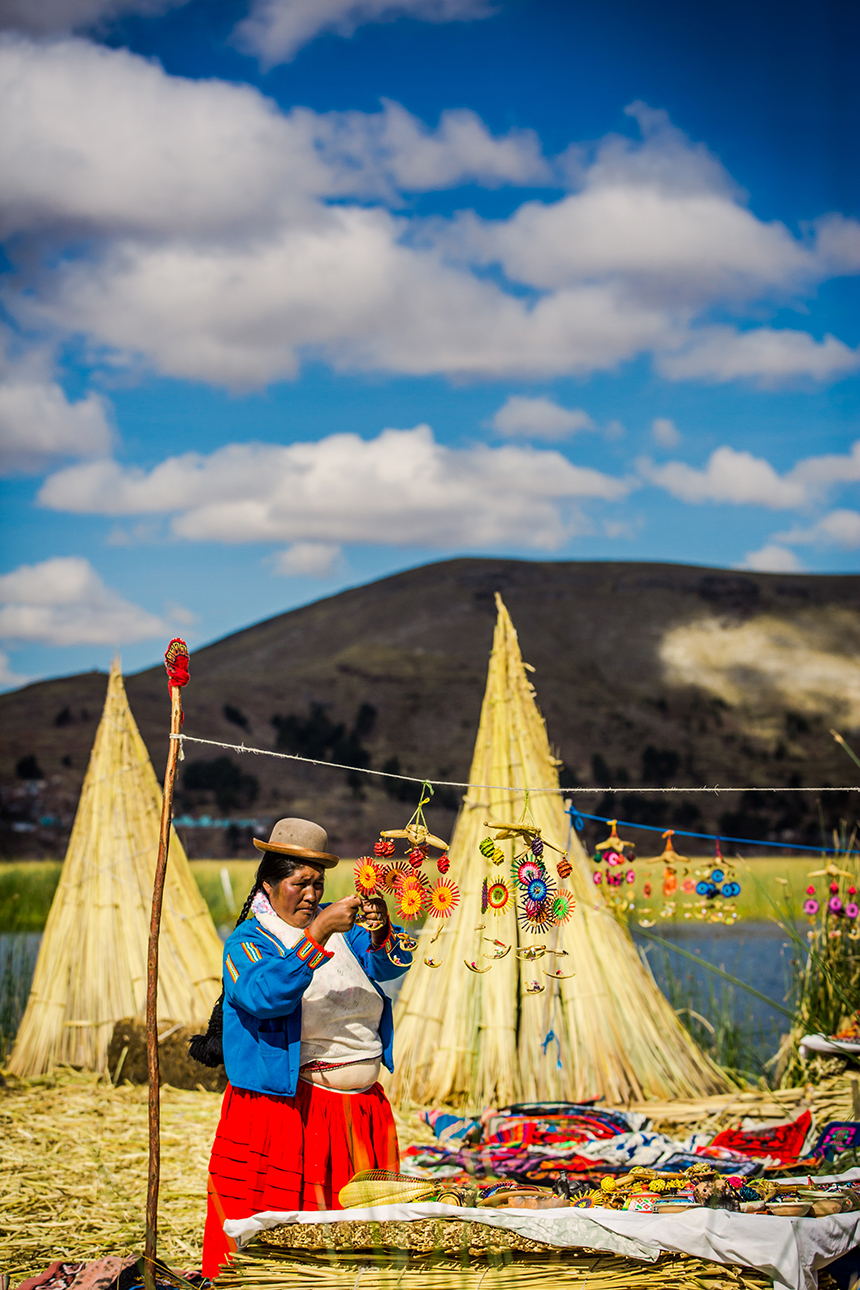 That Time I Lived on a Floating Grass Island With a Quechua Family ...