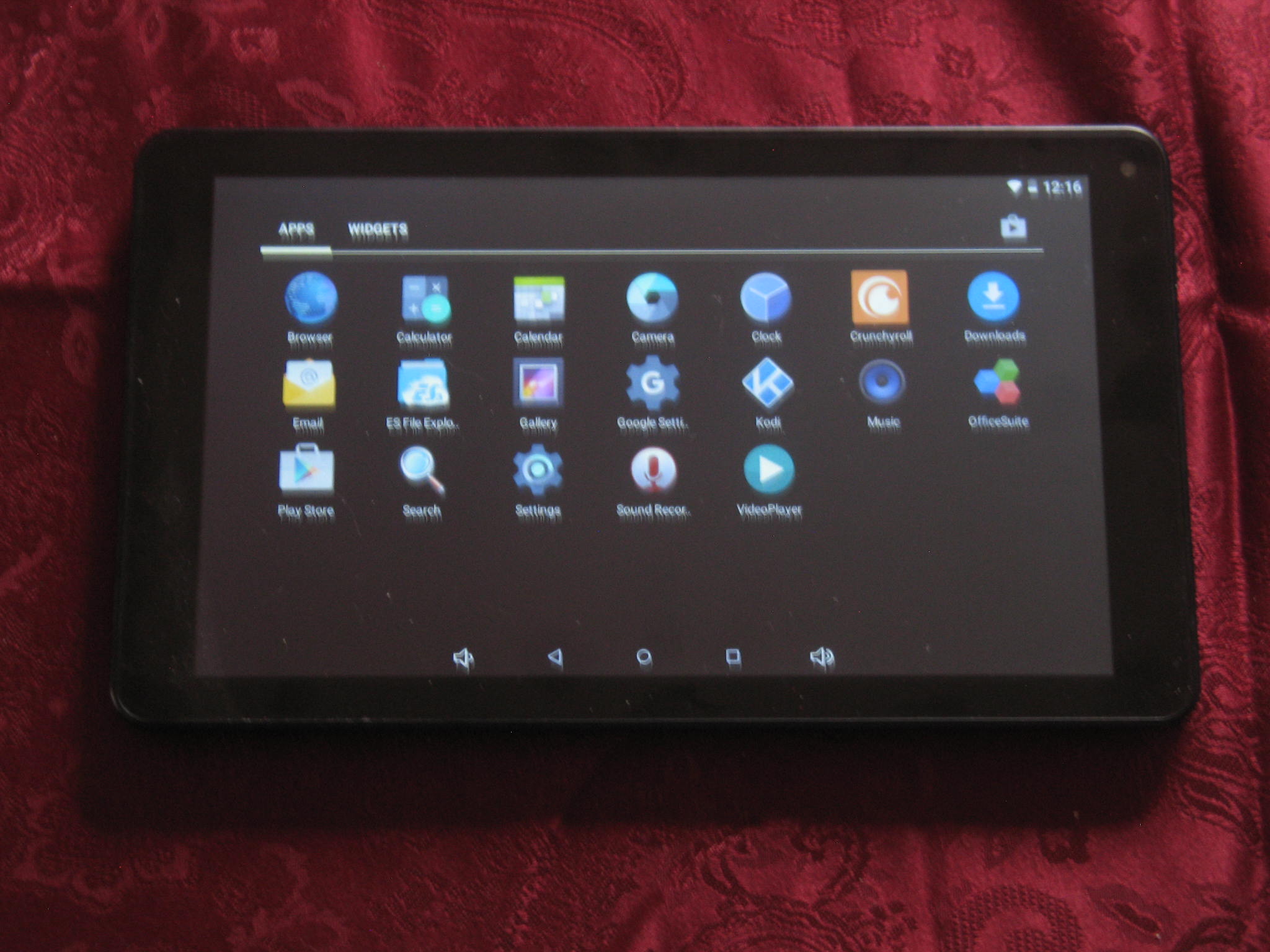 Test-Driving the New Astro Queo A935 Tablet | HuffPost Life