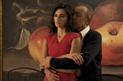 What to See: New Moon and Broken Embraces | HuffPost Entertainment